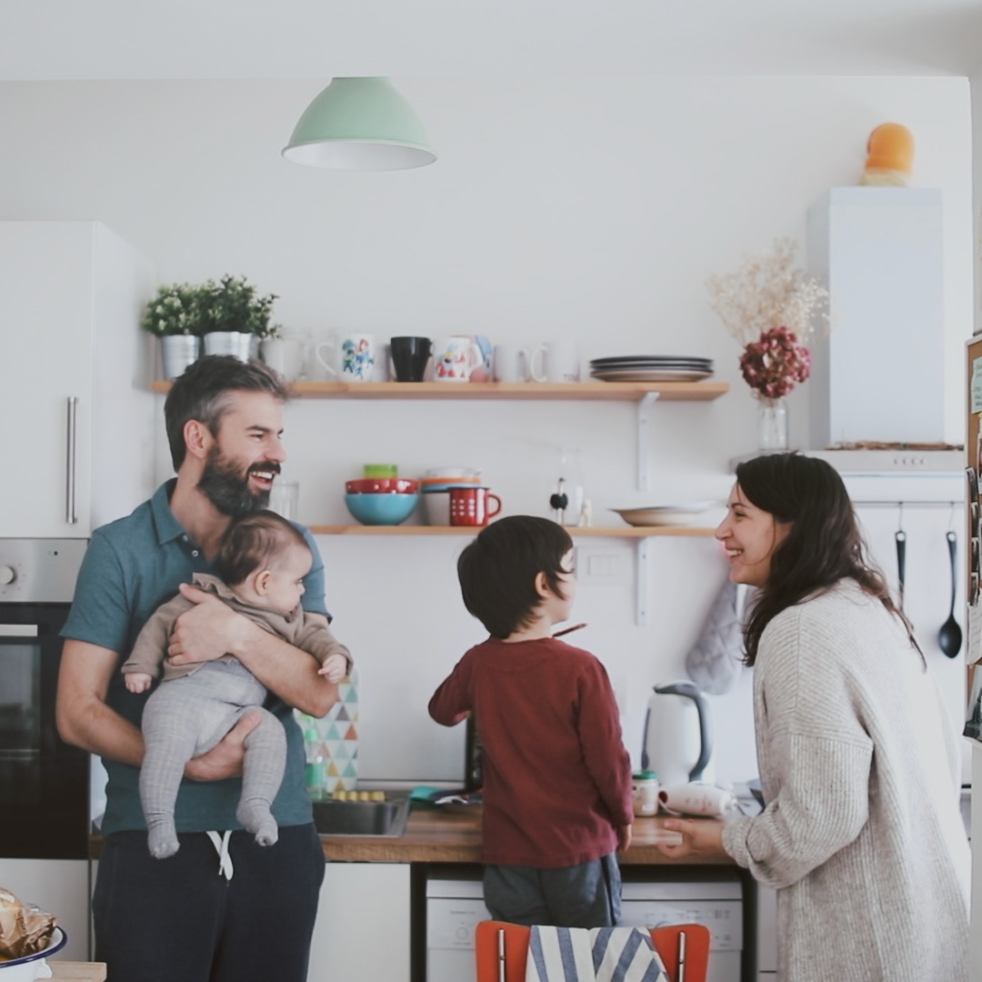 Fede, Max, Giovi & Frida – Family Video – Origami videography